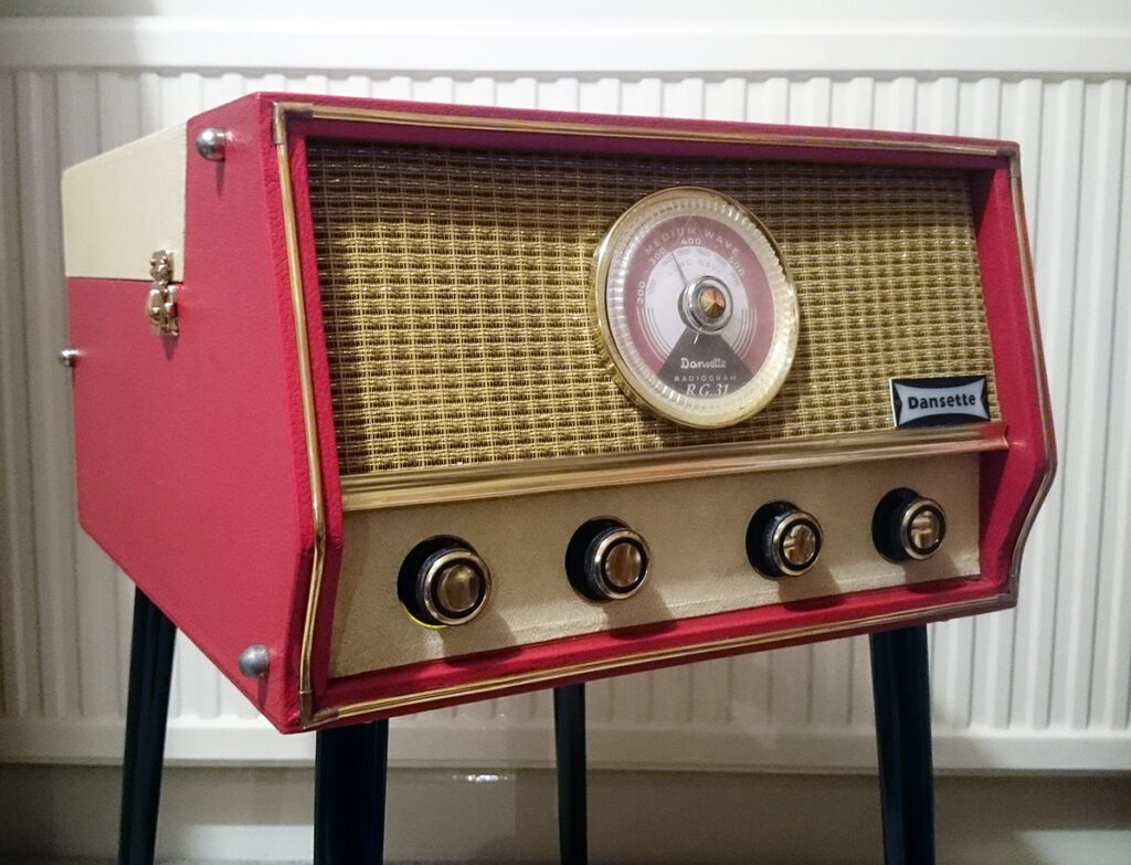 Dansette RG31 radiogram - Retro-Electro